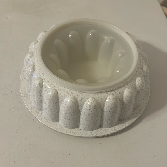 Tupperware | Dining | Vintage 9 Tupperware Jello Mold In 3 Pieces ...